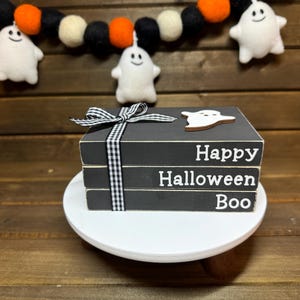 Halloween Mini Book Stack, Halloween Book Stack, Ghost Decor, Halloween ...