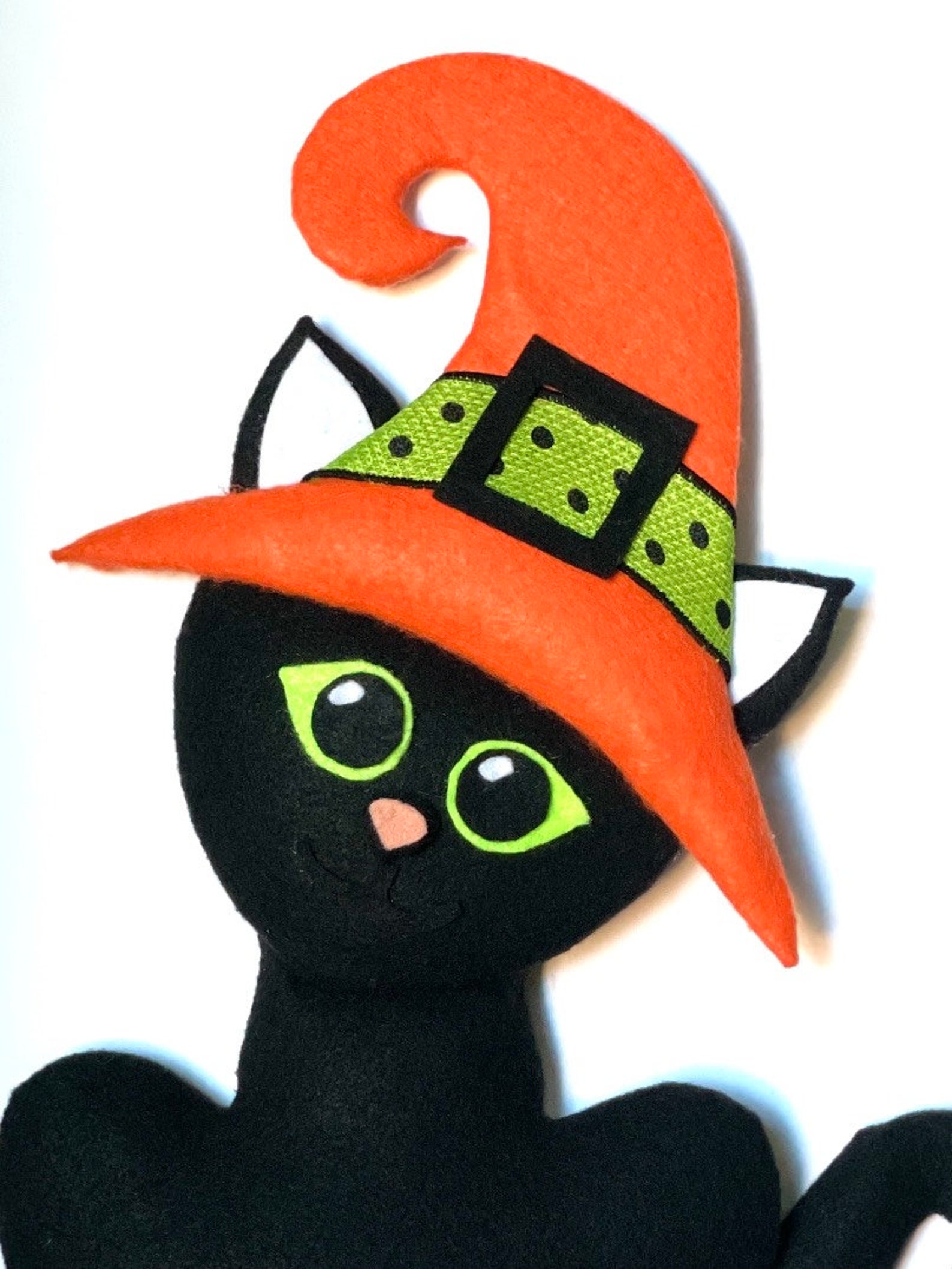 Black Halloween Cat With Witchs Hat Wreath Attachment. - Etsy