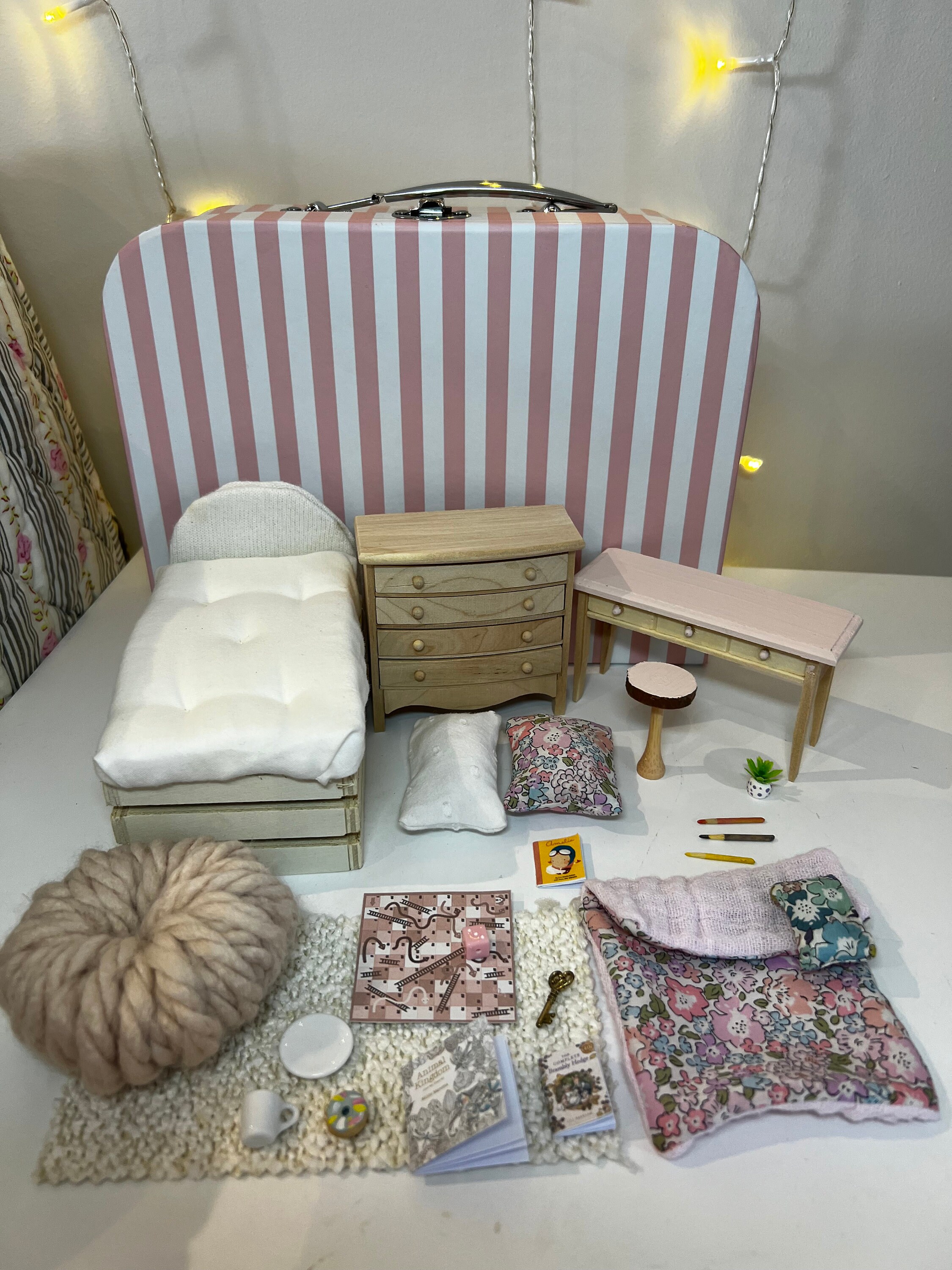 Suitcase Dollshouse - Etsy