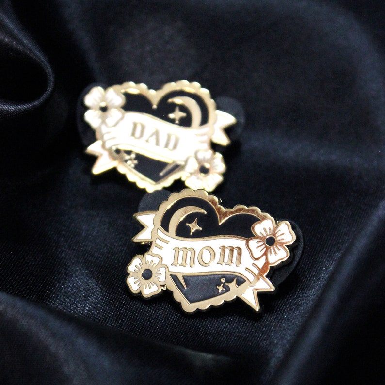 MOM & DAD Black Heart Retro Tattoo Style Hard Enamel Pin / - Etsy
