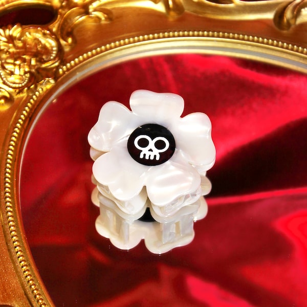 Small Claw Clips Goth - Etsy