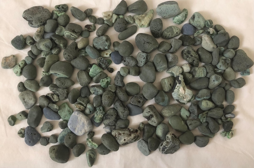 1kg+ Sea Tumbled Slag Glass Pebbles - Suffolk Coast - Beach Washed ...