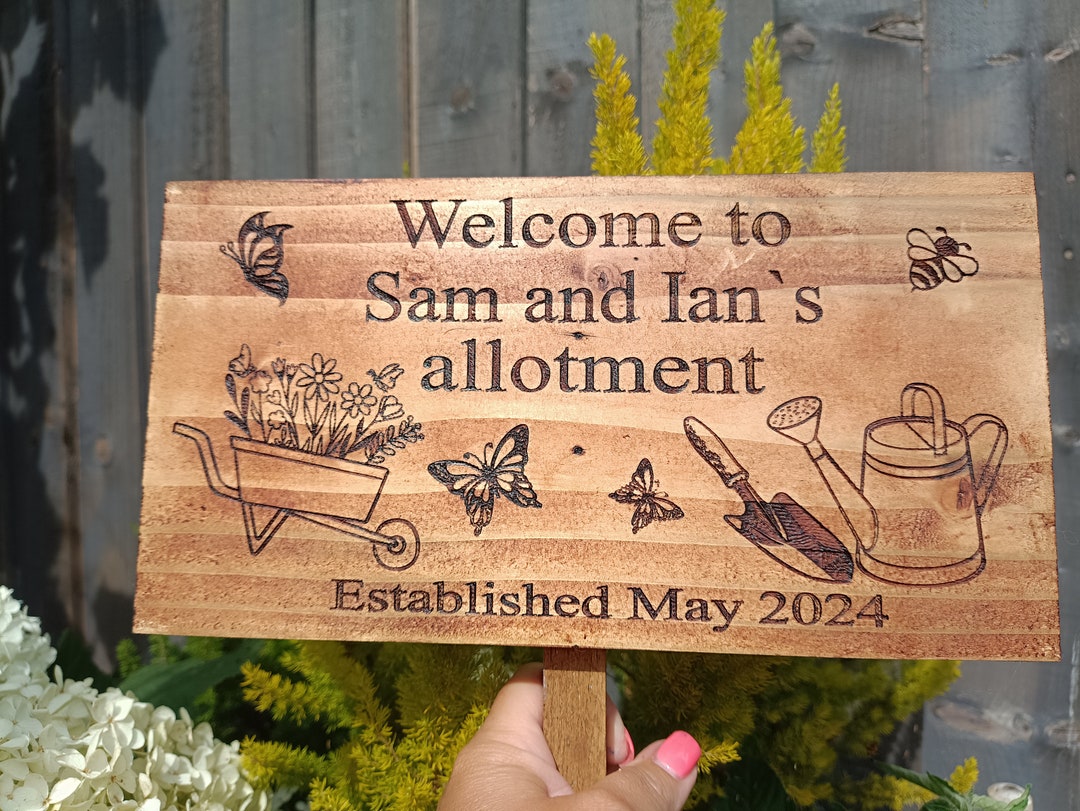 Personalised Wooden Garden Signs Plaque Garden Gift Allotment Vegetable ...