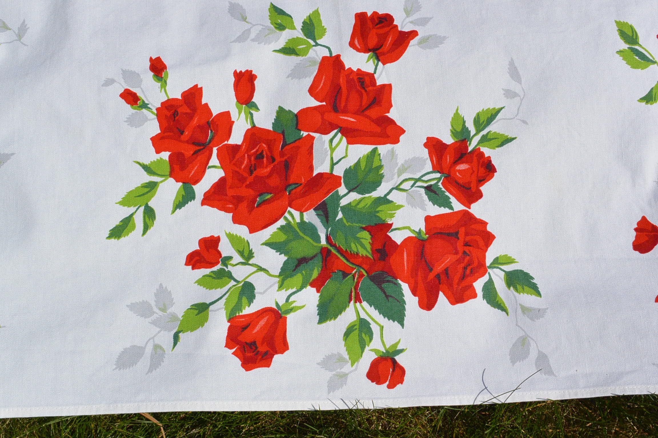 VTG Wilendur Red Rose Printed Tablecloth 43x46" - Etsy
