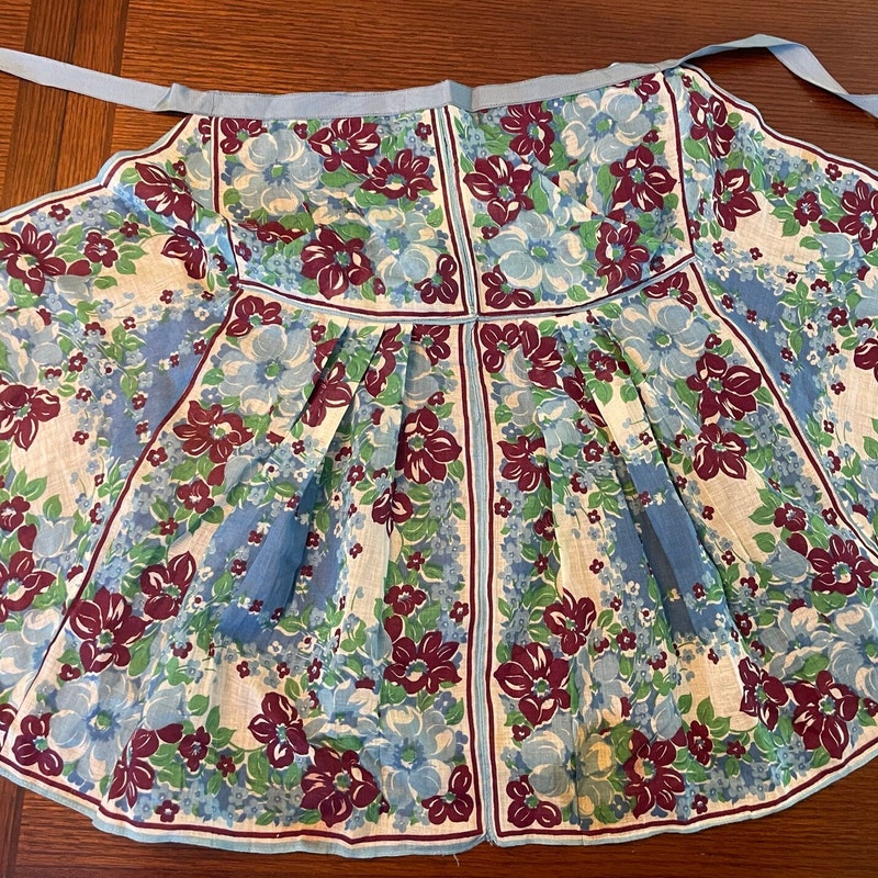 June Cleaver - Etsy