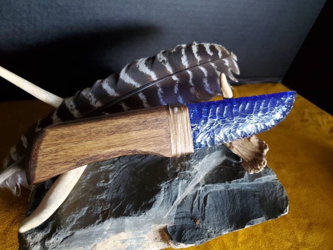 Blueberry Quartz Knife Blade - Wood Handle - Knapped - Primitive ...