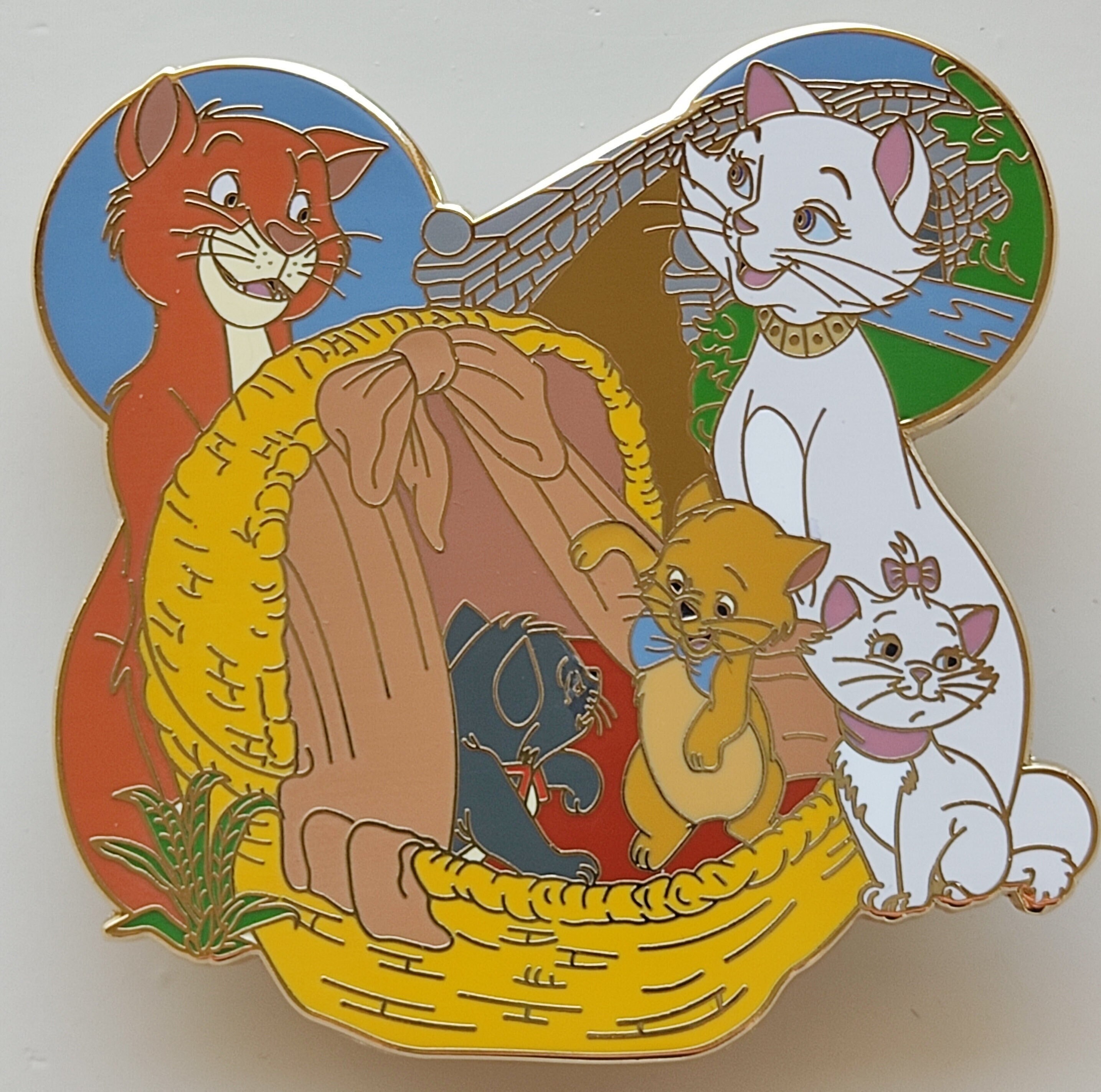 Butler Frou Frou Roquefort Disney