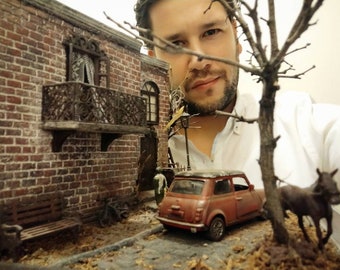 Midsommar Yellow Pyramid Building Midsommar Temple Miniature Diorama ...