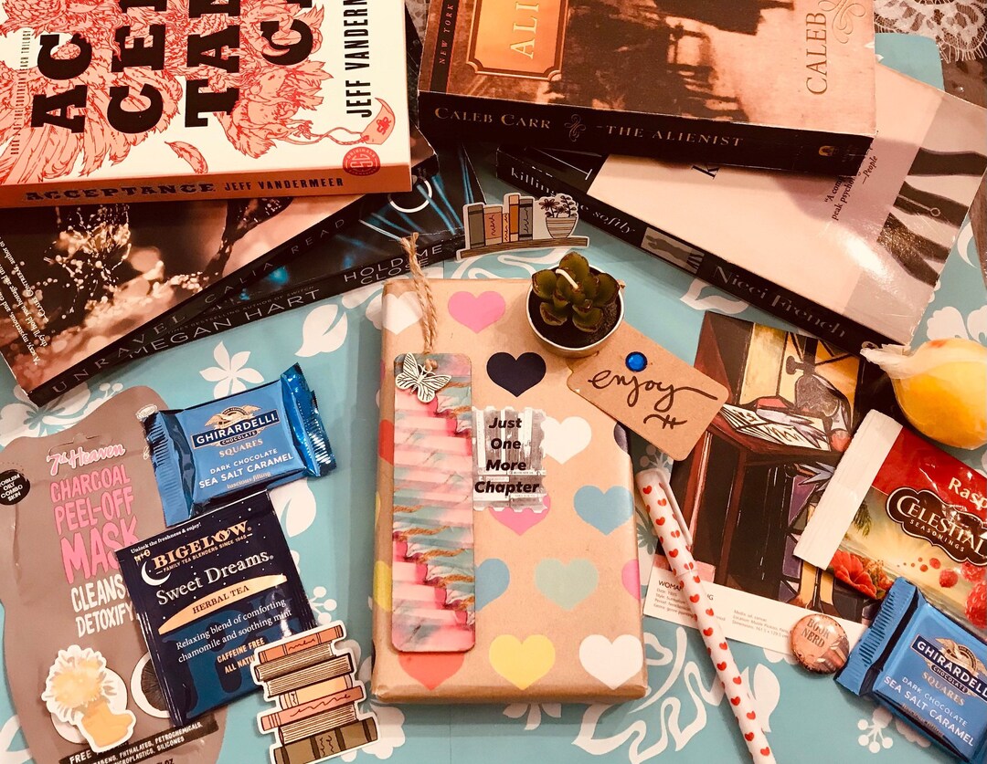Blind Date With A Book Bundle/mystery Book Bundle/surprise Book Bundle ...