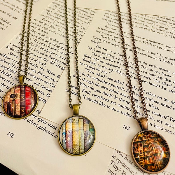 Book Lovers Necklace - Etsy