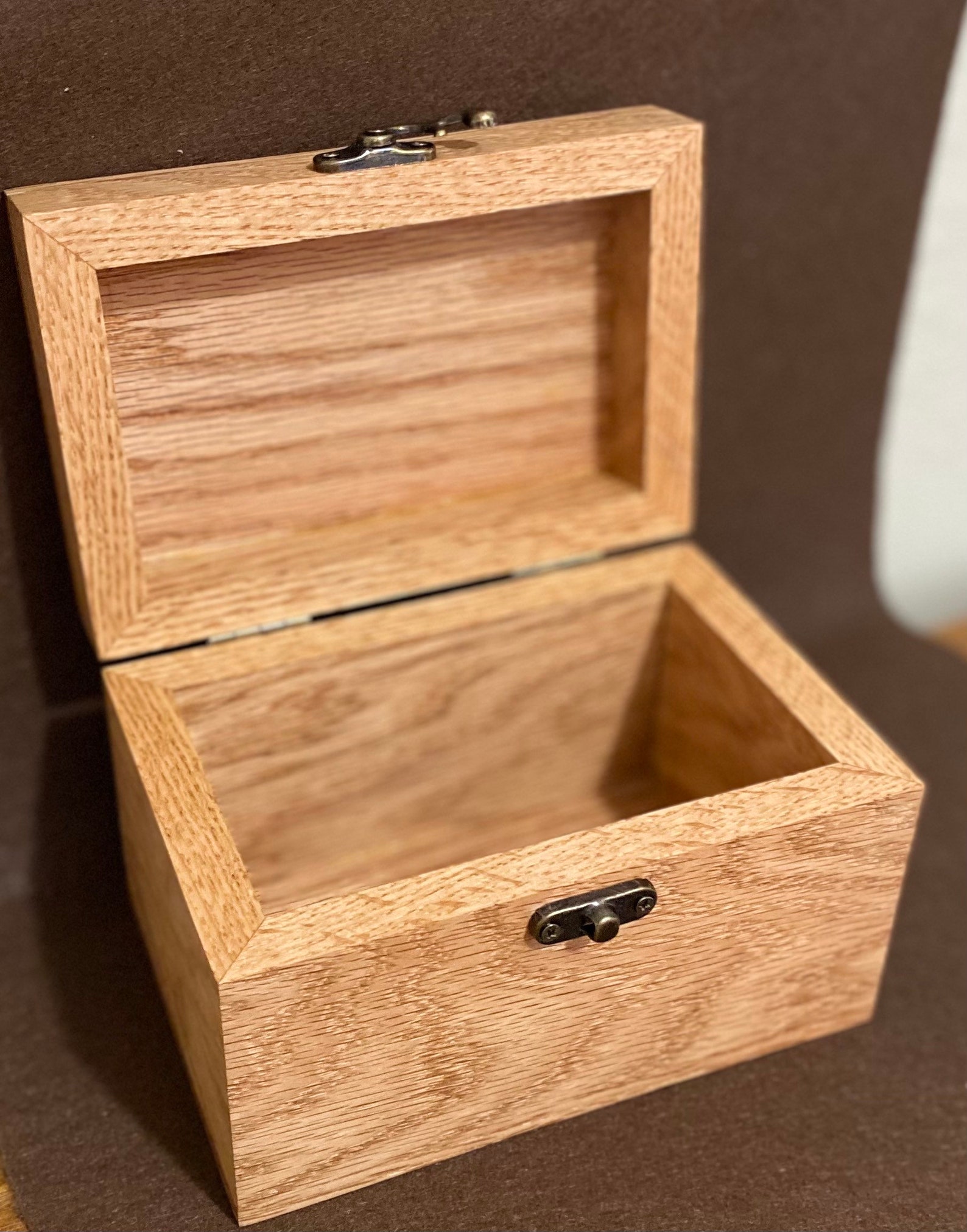 Red Oak Keepsake Box - Etsy