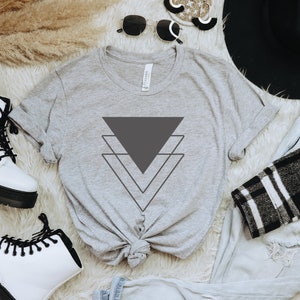 Triangle Abstract Shirt, Abstract Graphic Tee, Triangles Tshirt ...