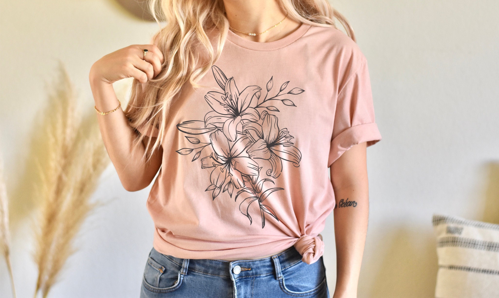 Lily Flowers Shirt, Floral Graphic Tee, Lily Bouquet Tshirt, Line Art ...