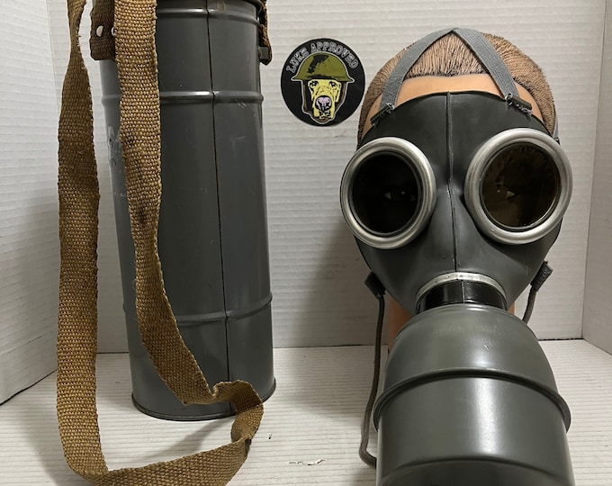 WW2 French 1940 Vernon Gas Mask Complete in Tin Carrier - Etsy