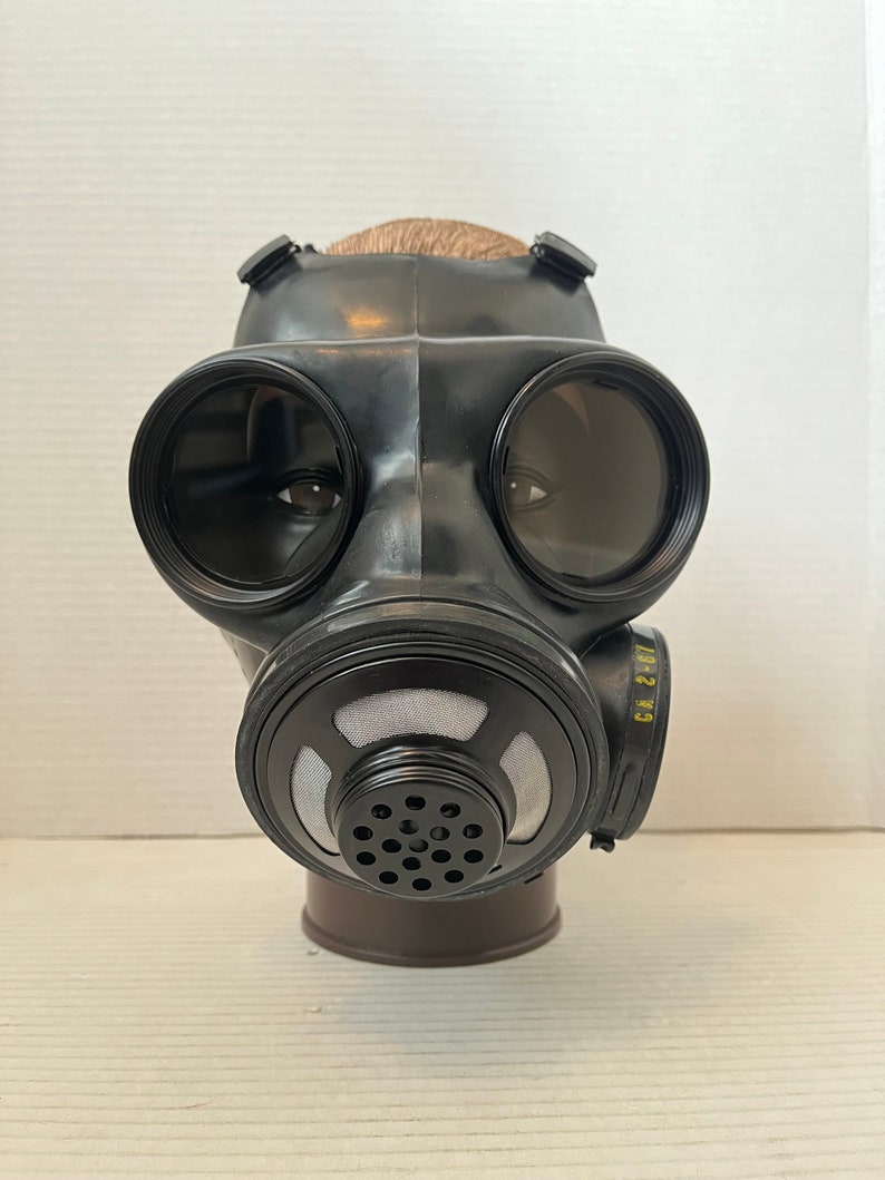 Canadian C3 Gas Mask Size Large 60mm/40mm Filter Intake - Etsy