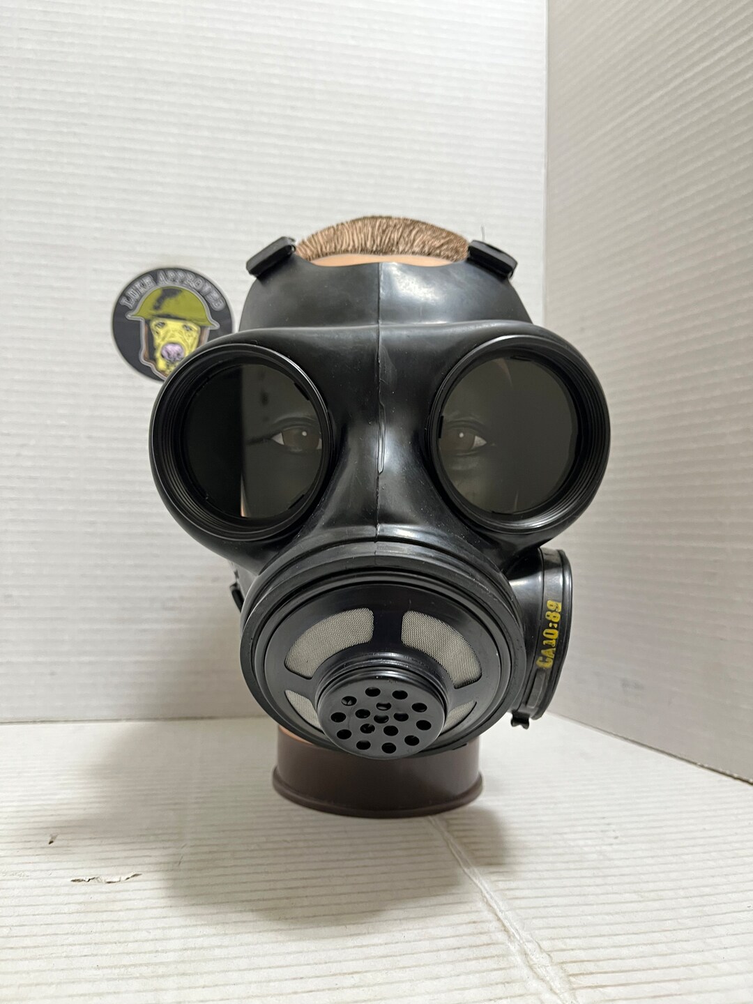 Canadian C3 Gas Mask Size Small 60mm/40mm Filter Intake New Condition ...