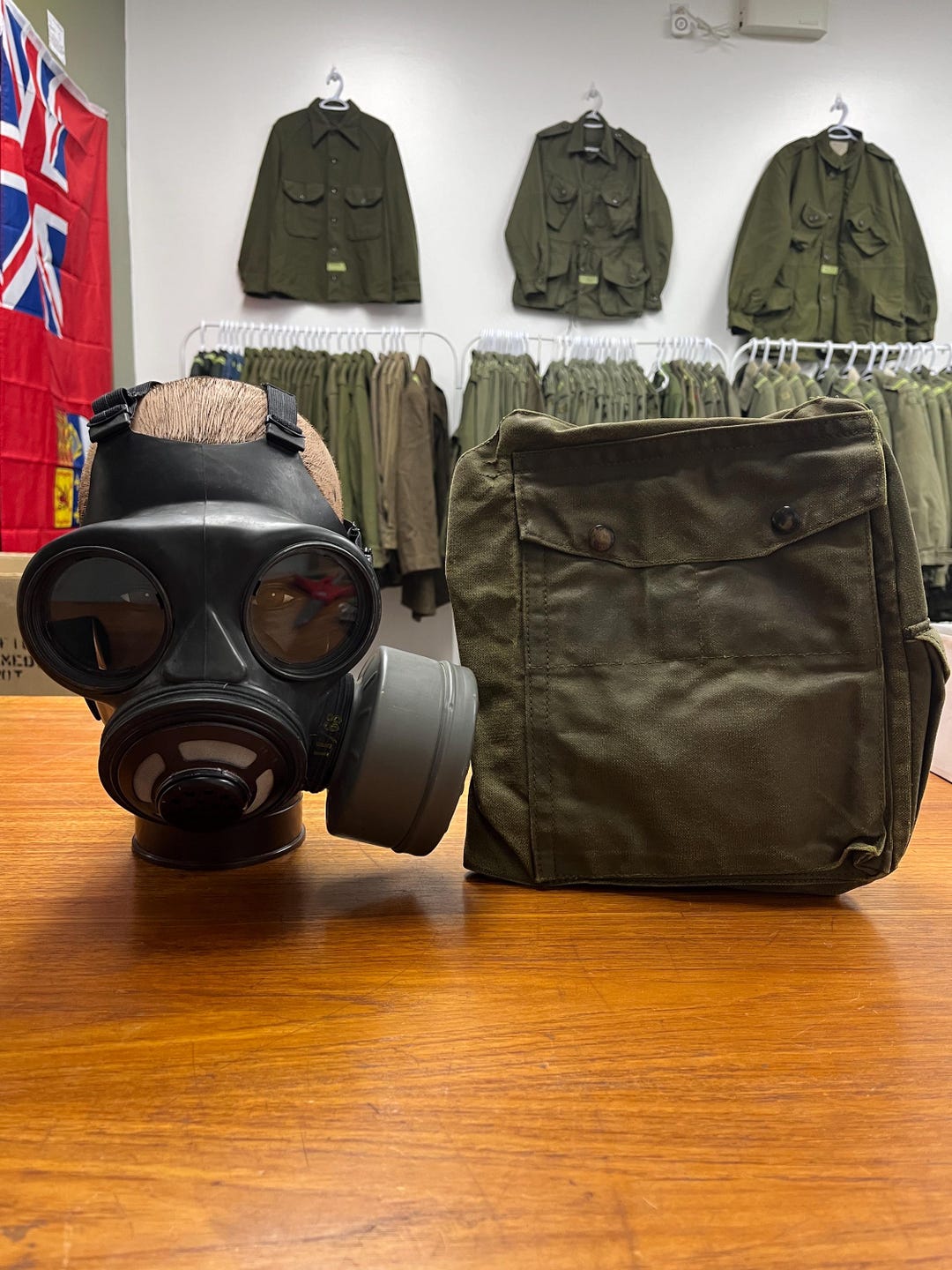 Canadian Army Pattern 51 64 C2 C3 Old Style Rare Variant Gas Mask ...