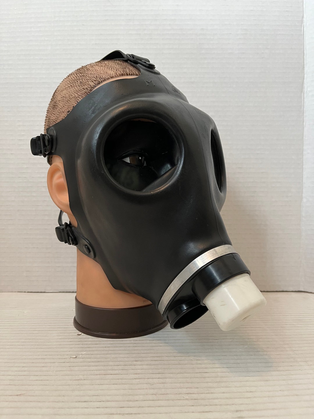 Israeli Model 4 Gas Mask With White Filter Plug - Etsy