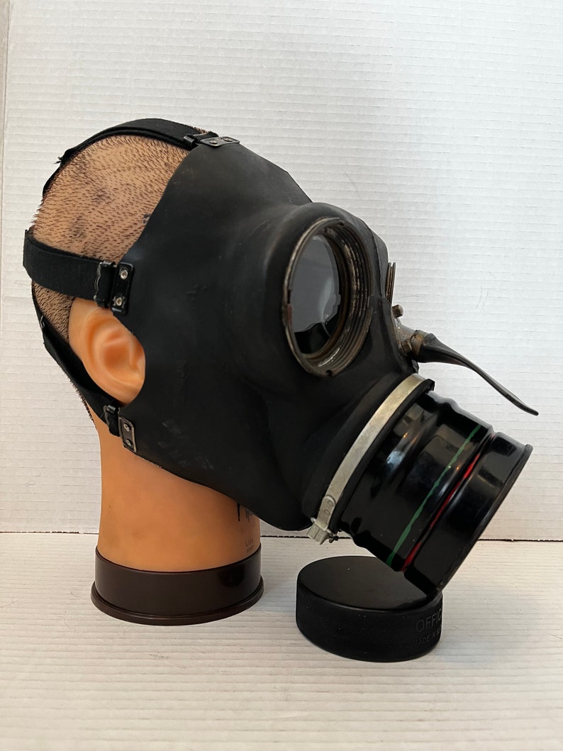 British WW2 CDR BCD Gas Mask Amazing Condition Original Straps - Etsy