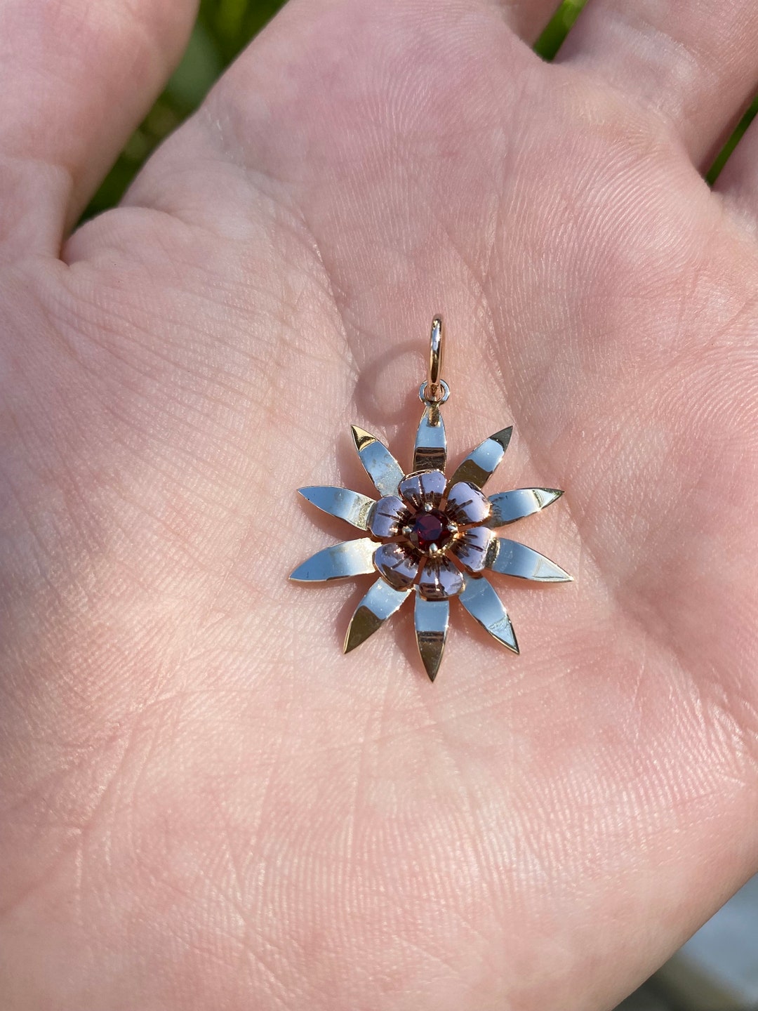 Vintage Solid 10k Yellow & Rosey Gold Garnet Flower Charm Fine Estate ...
