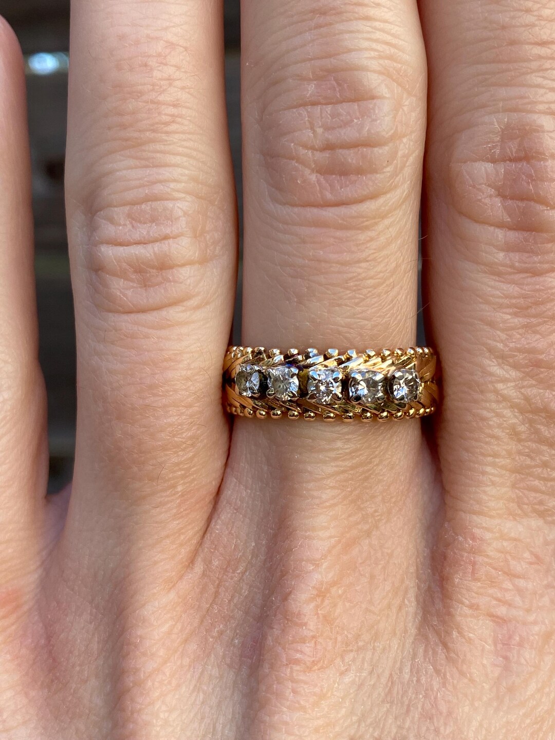 Vintage Solid 18k Yellow Gold Diamond Row Pattern Ring Band - Size 7.75 ...