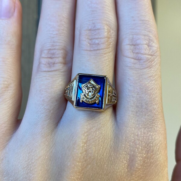 1968 Class Ring - Etsy