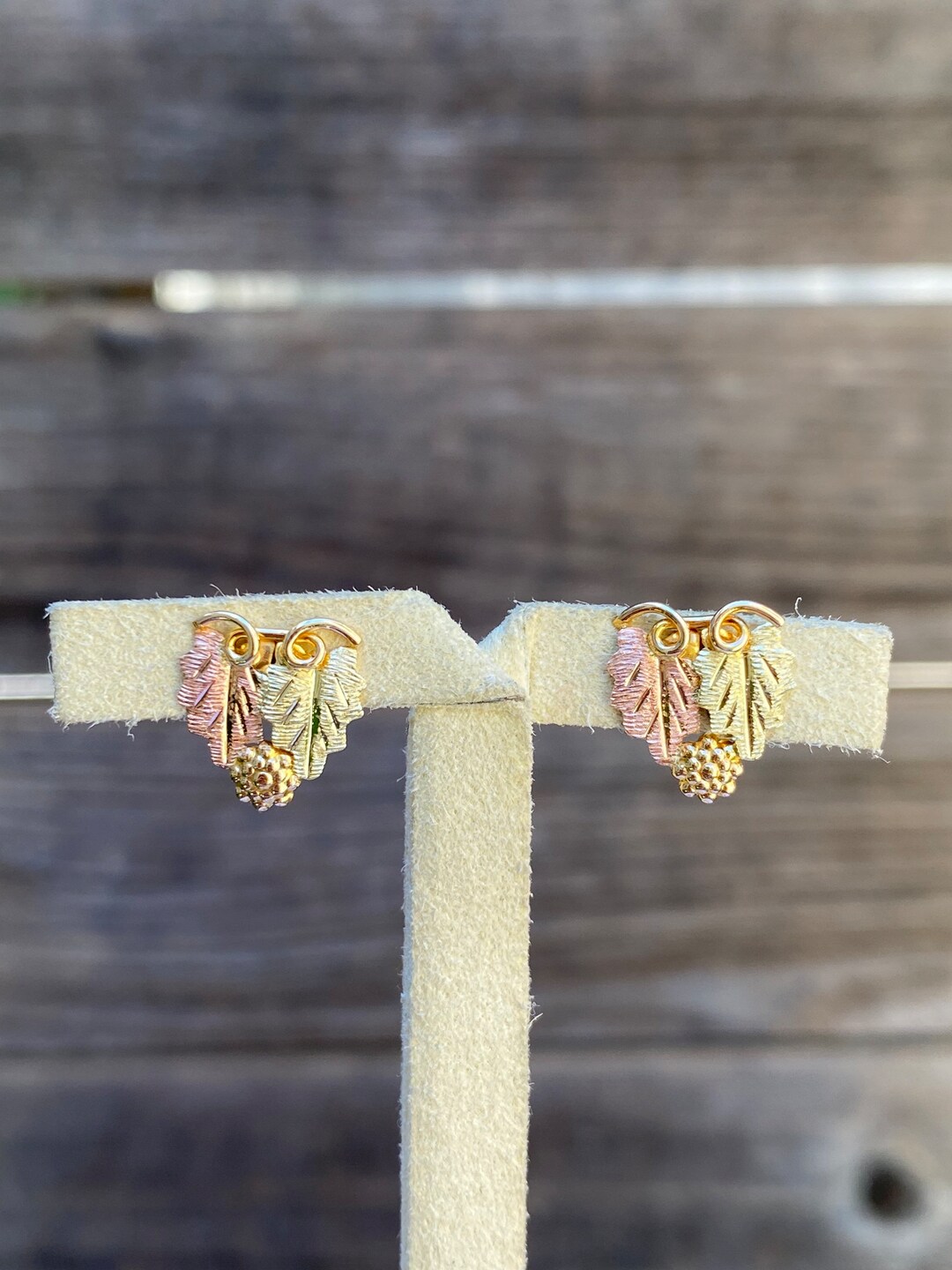 Vintage 10k Black Hills Gold Leaf Stud Earrings Quality Fine - Etsy