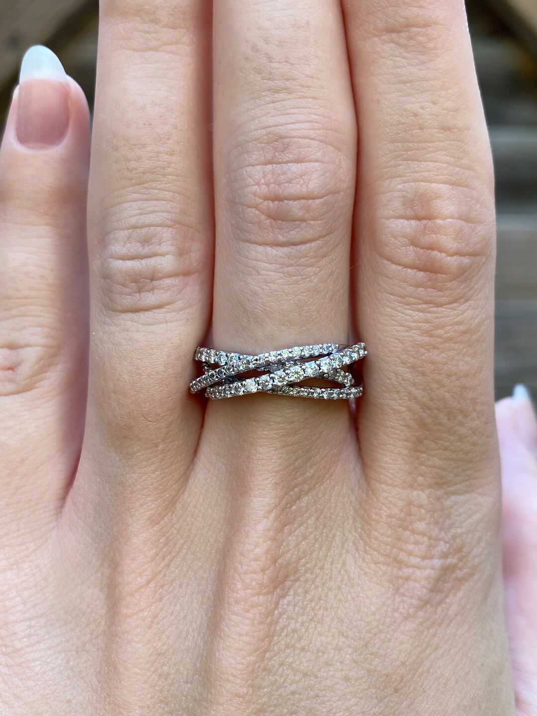 Solid 14k White Gold Criss Cross Clear Sapphire Ring Band - Size 7.5 ...