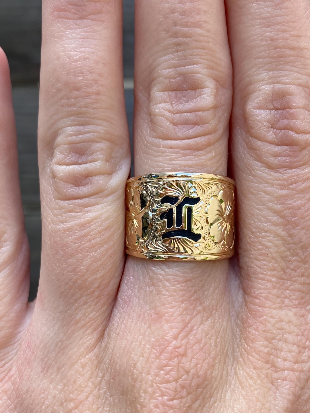 Vintage Solid 14k Yellow Gold Black Enamel Hawaiian Palekaiko Paradise ...