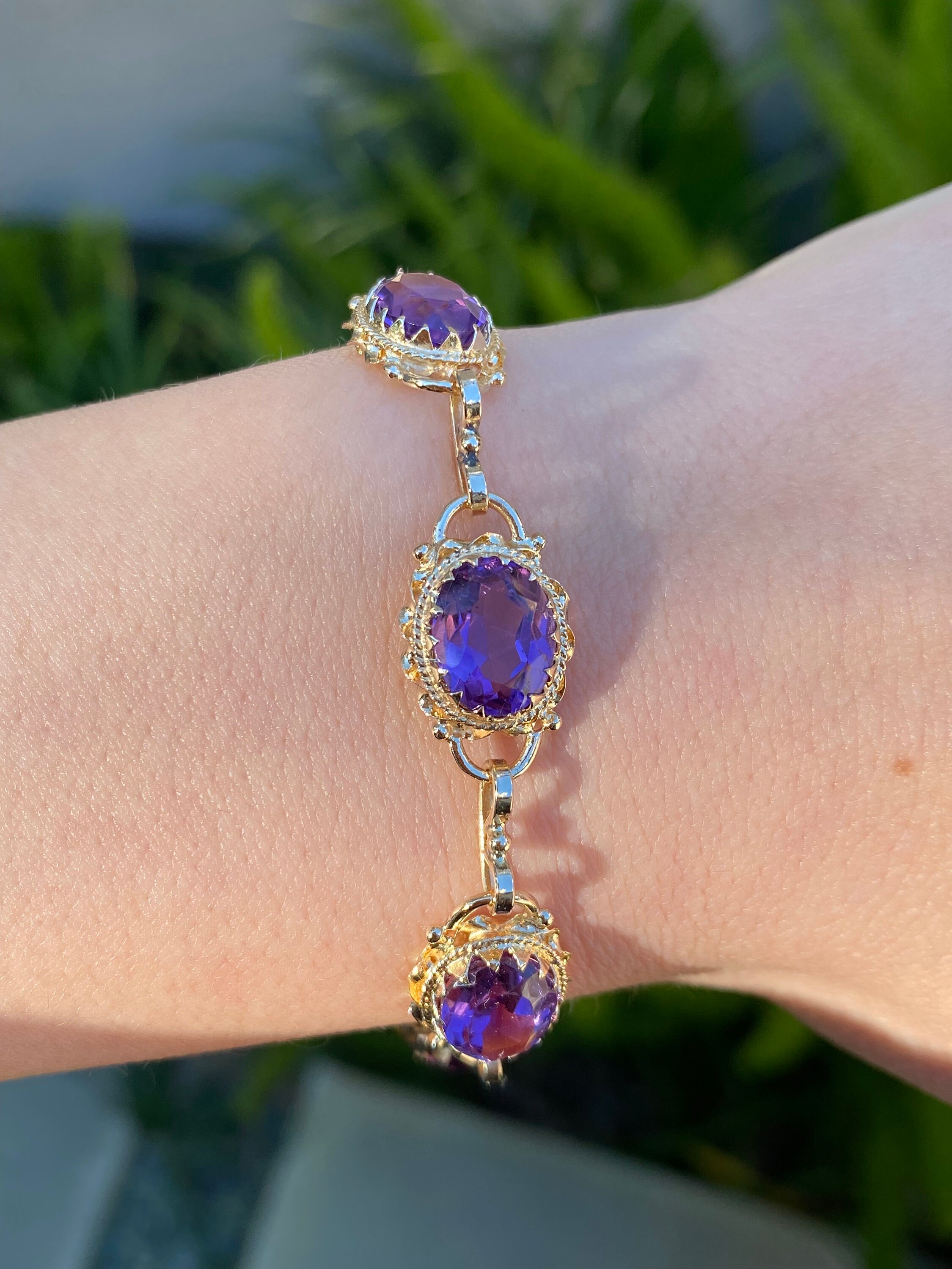 Gold and amethyst bracelet store
