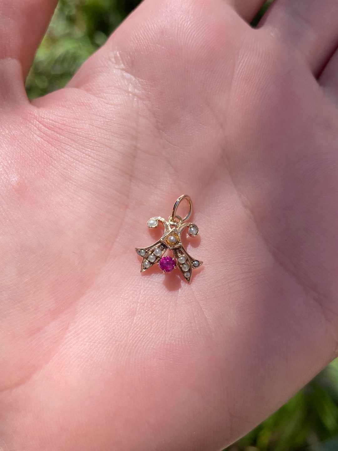 Solid 9k Yellow Gold Pink Spinel & Seed Pearl Stick Pin - Etsy UK