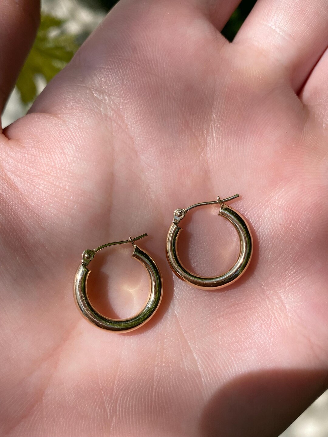 Vintage 14k Yellow Gold Little Hoop Earrings - Quality Fine Estate ...
