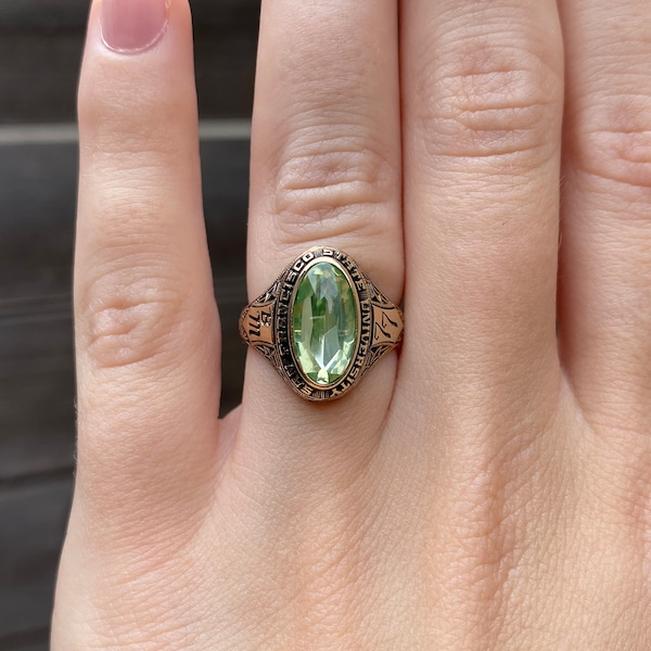 Class Ring - Etsy