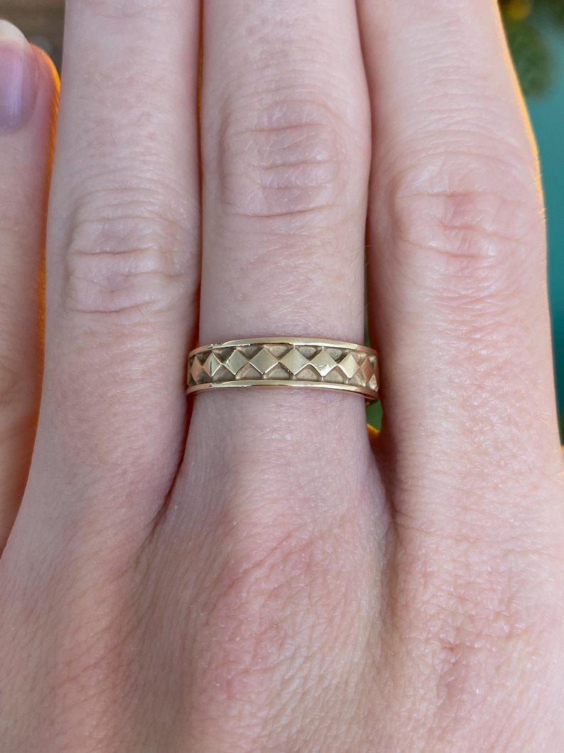 Vintage Solid 14k Yellow Gold Diamond Pattern Ring Band - Size 6.25 - Etsy