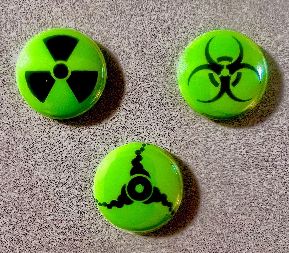 3 INTERNATIONAL HAZARD SYMBOL - Green Mini Buttons Pins - Flair ...
