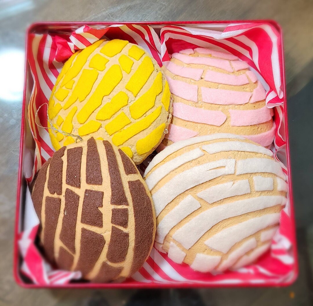 Concha Inspired Christmas Tree Ornaments 4pk - Etsy