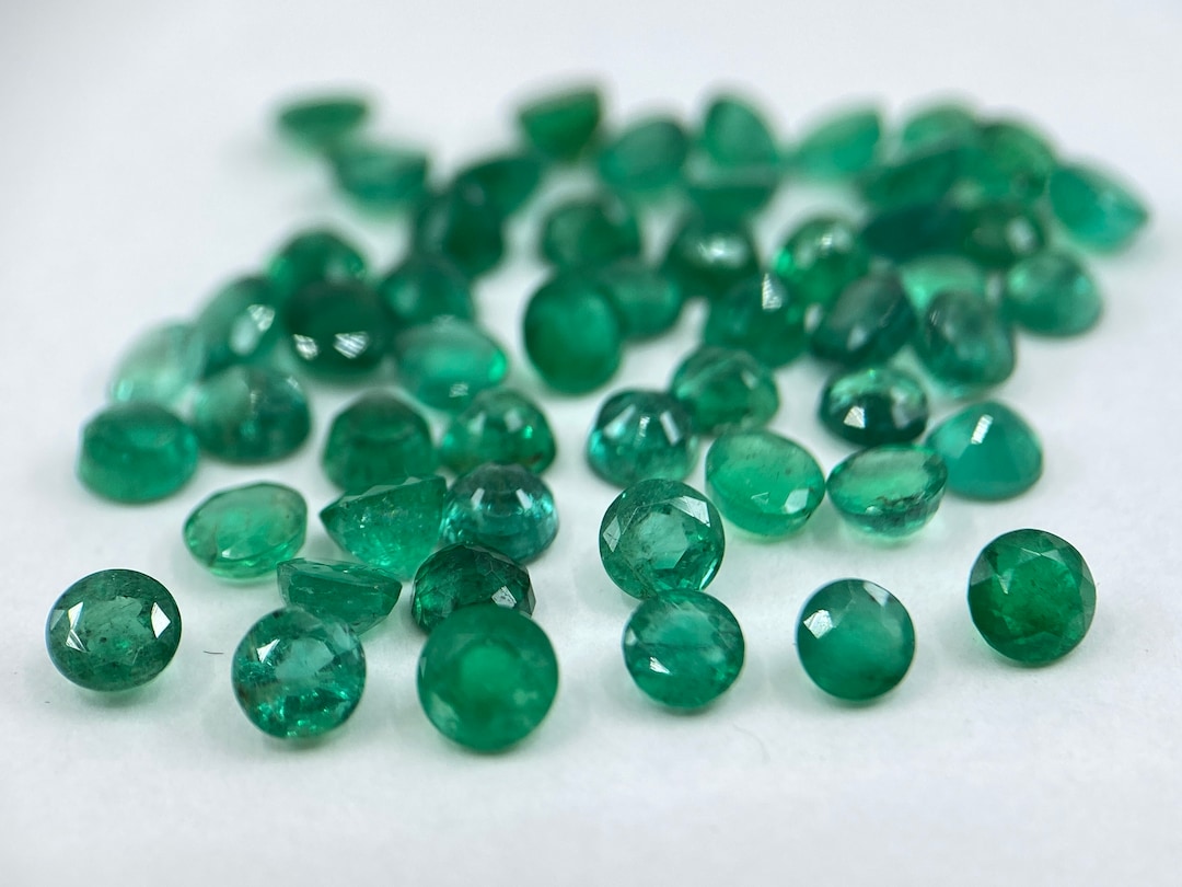 Emerald Round Shape Faceted Loose Gemstones in Assorted Sizes From 1 ...