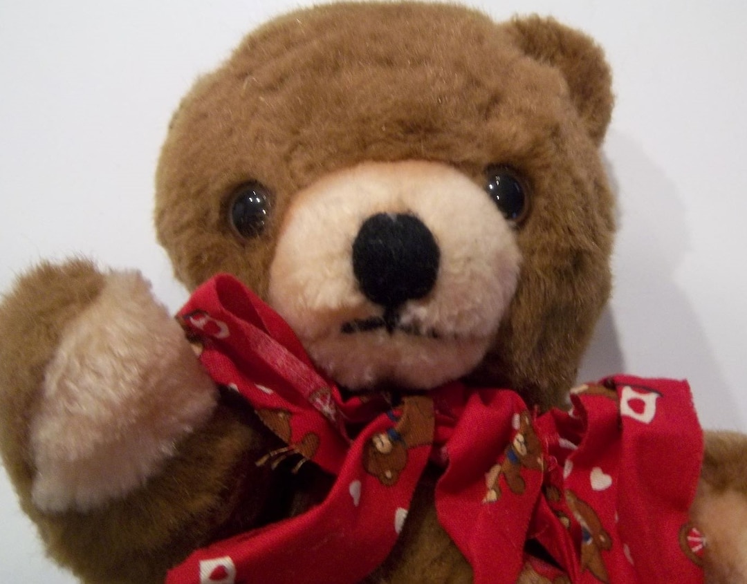 Vintage Russ Teddy Bear Item# 523 With Red Bow - Etsy