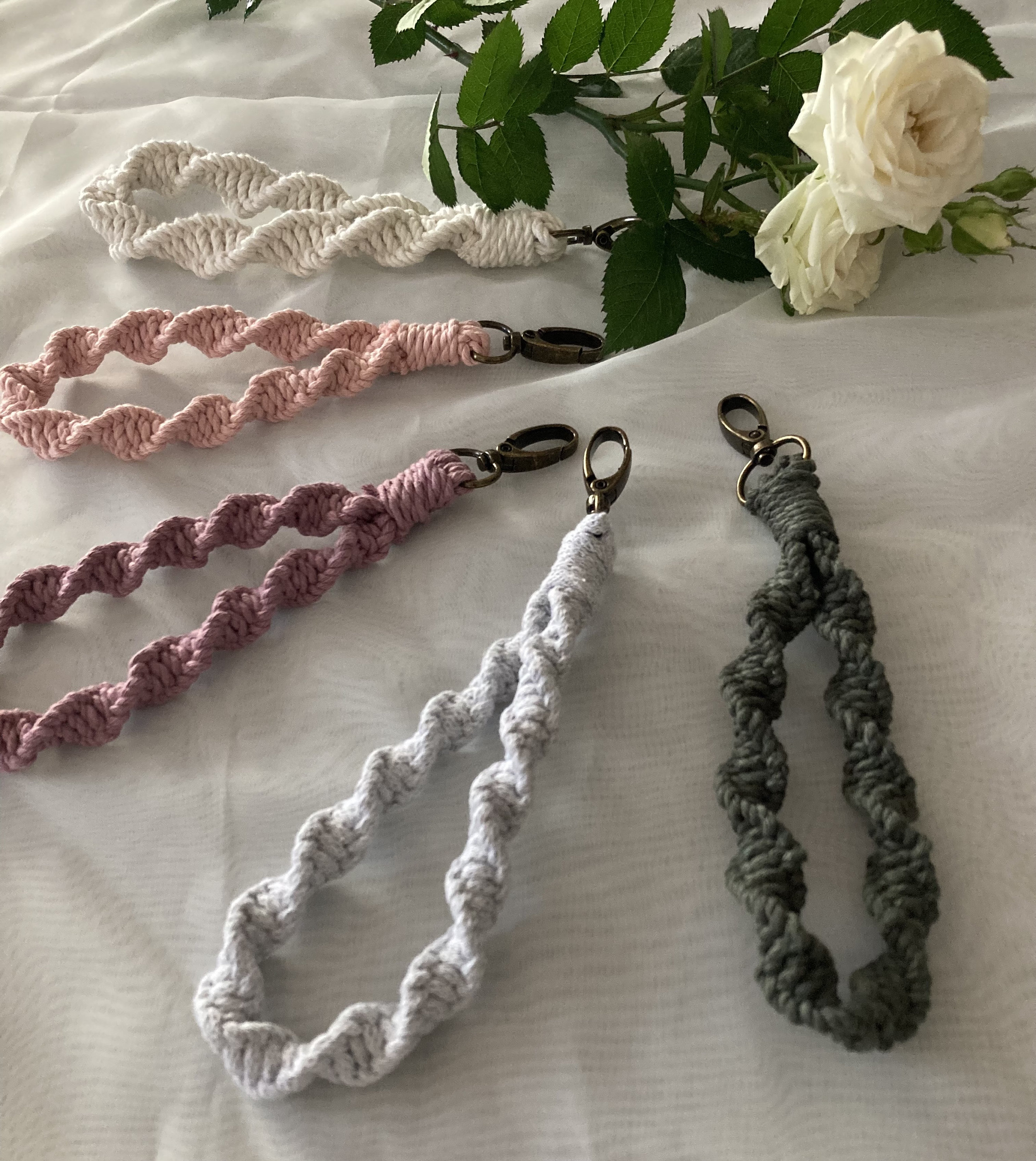 Macrame Spiral Keychain Macrame Wristlet Key Holder Hand Knotted ...