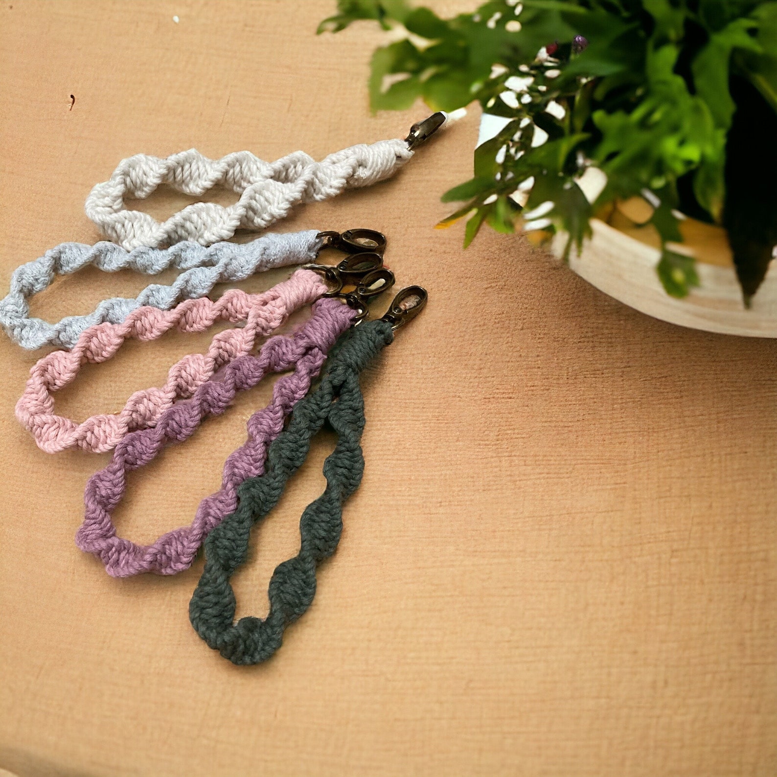 Macrame Spiral Keychain Macrame Wristlet Key Holder Hand Knotted ...