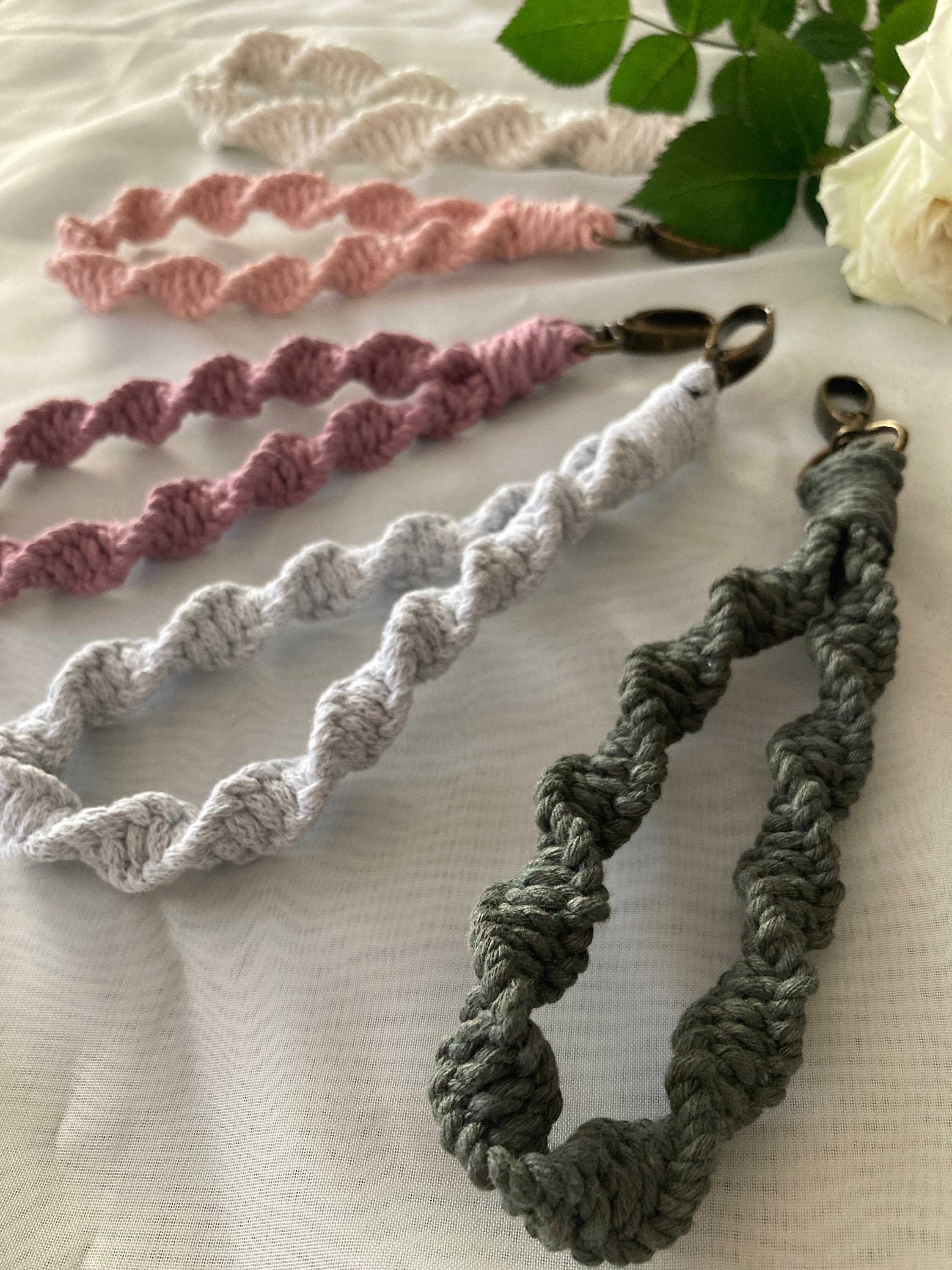 Macrame Spiral Keychain Macrame Wristlet Key Holder Hand Knotted ...