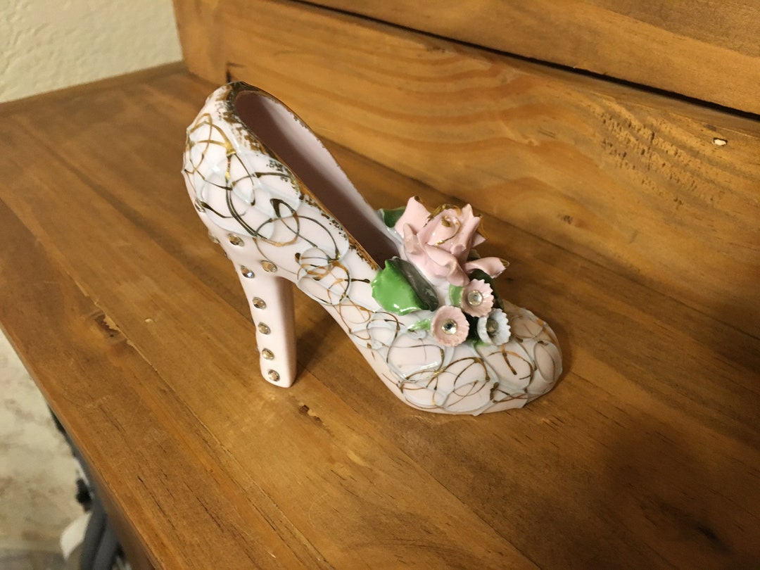 1950s Lefton China japan Lefton Giftware Pink Repousse Porcelain Lilies ...