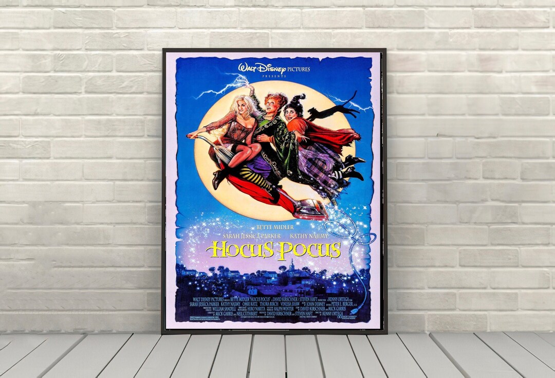 Hocus Pocus Poster Vintage Disney Movie Poster Classic Walt Disney ...