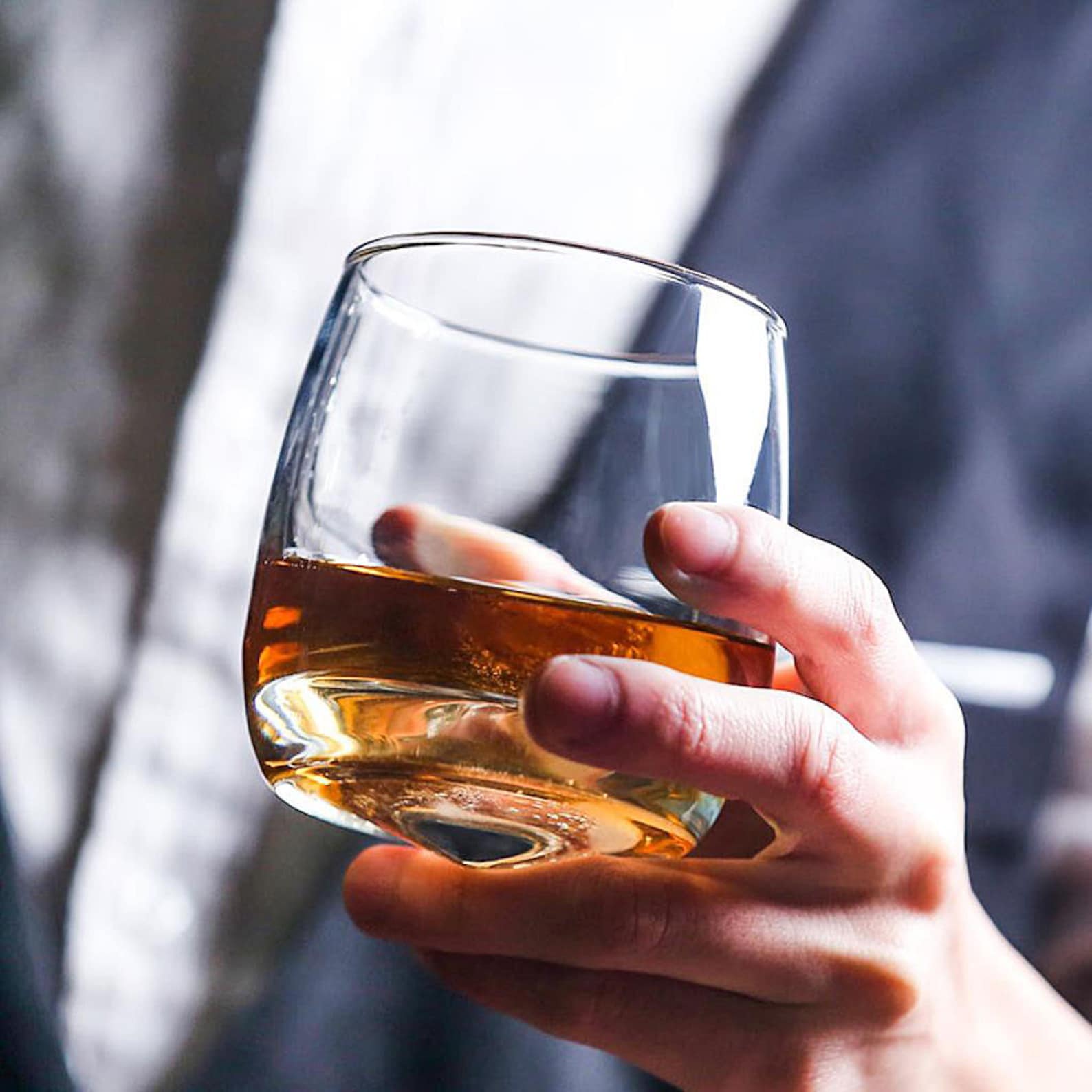 Rocking Whiskey Glass Gift Set, Set of 2 Spinning Whisky Glasses ...