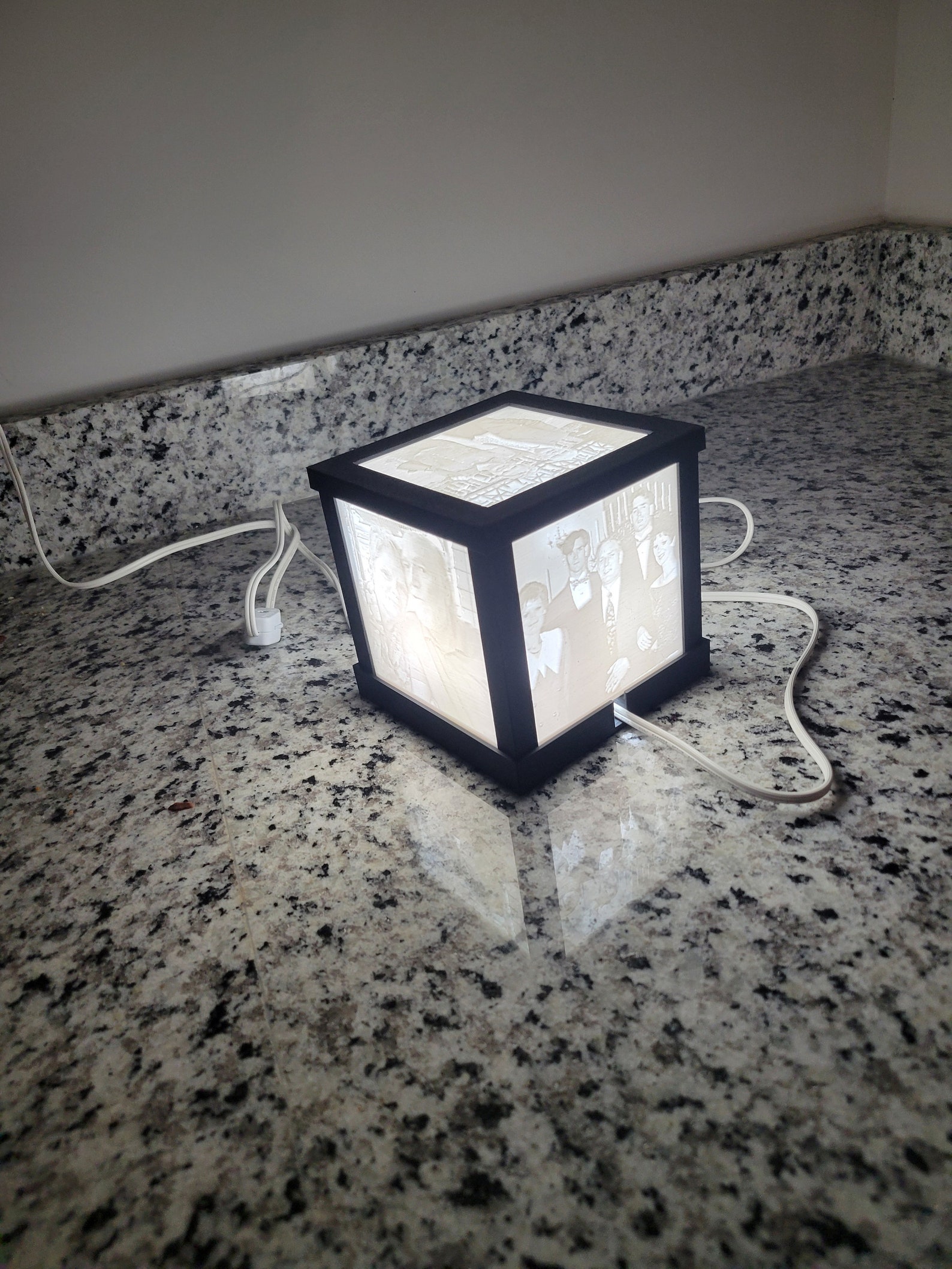 5 Picture Lithophane Cube With LED Light and Switch - Etsy