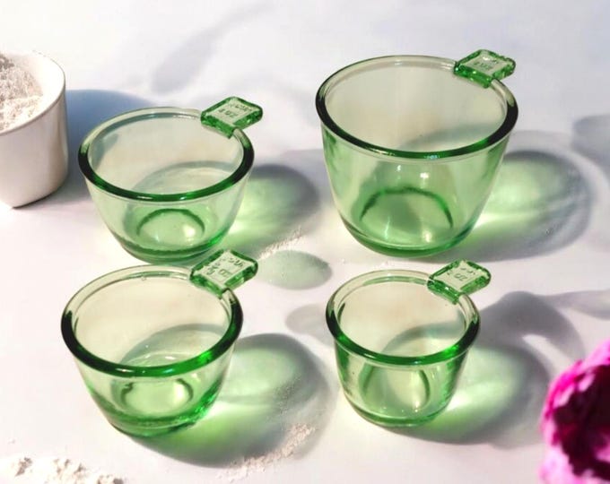 Nesting Vintage Style Stacking 4 Pc. Measuring Cups Set 1/4, 1/3, 1/2 ...