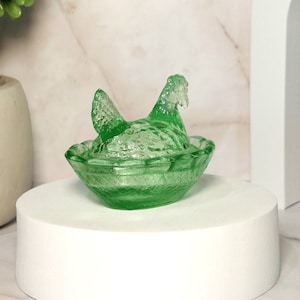 Green Depression Style Glass Hen on Nest Chicken Salt Cellar Covered ...