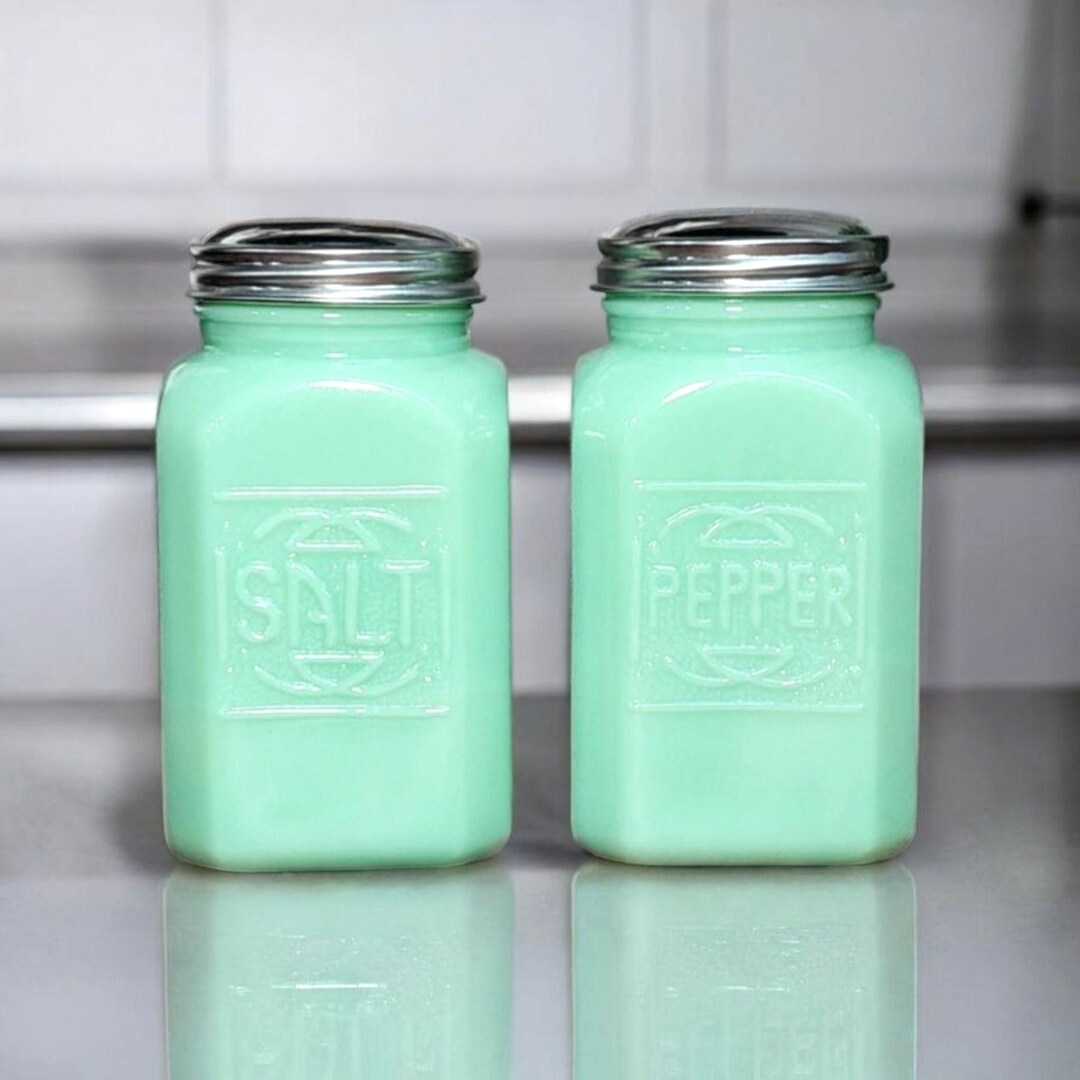 Jadeite Green Glass Salt & Pepper Shaker Set, LRG - Depression Style ...