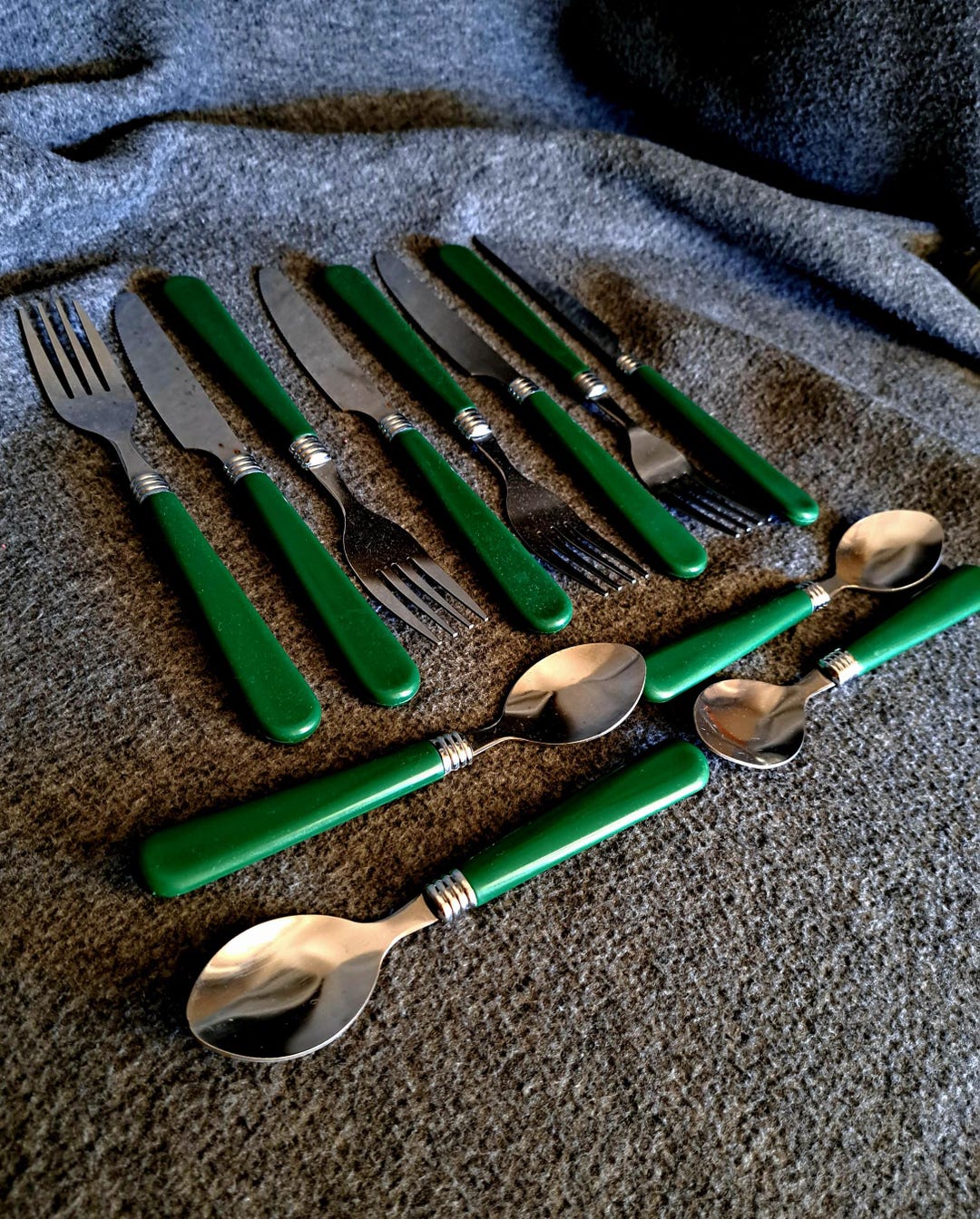 Vintage Bakelite Flatware, Green Bakelite , 12 Pieces, Gibson - Etsy