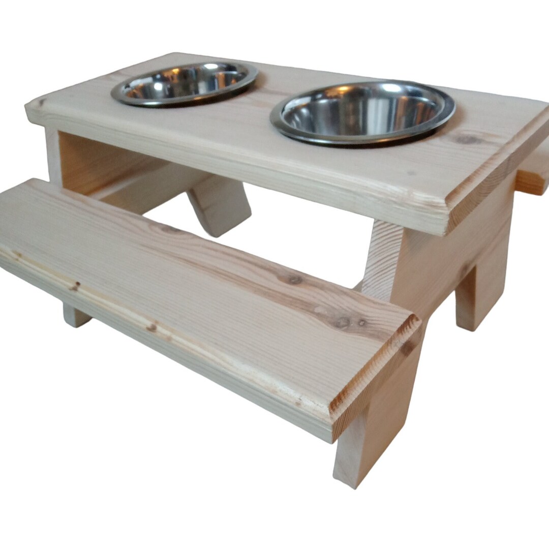 Picnic Table Bench With Bowl .THE BIG-ONE for Rabbits Guinea Pigs Etc ...